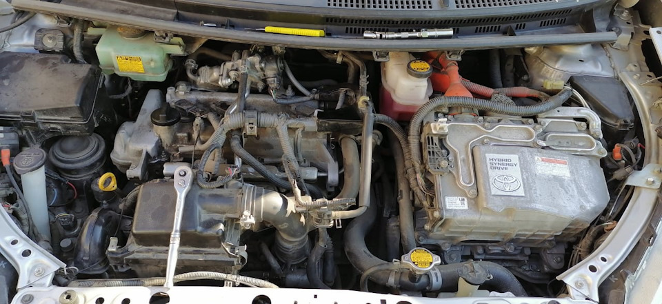 Свечи зажигания, как дорогое удовольствие. — Toyota Aqua (1G), 1,5 л ...