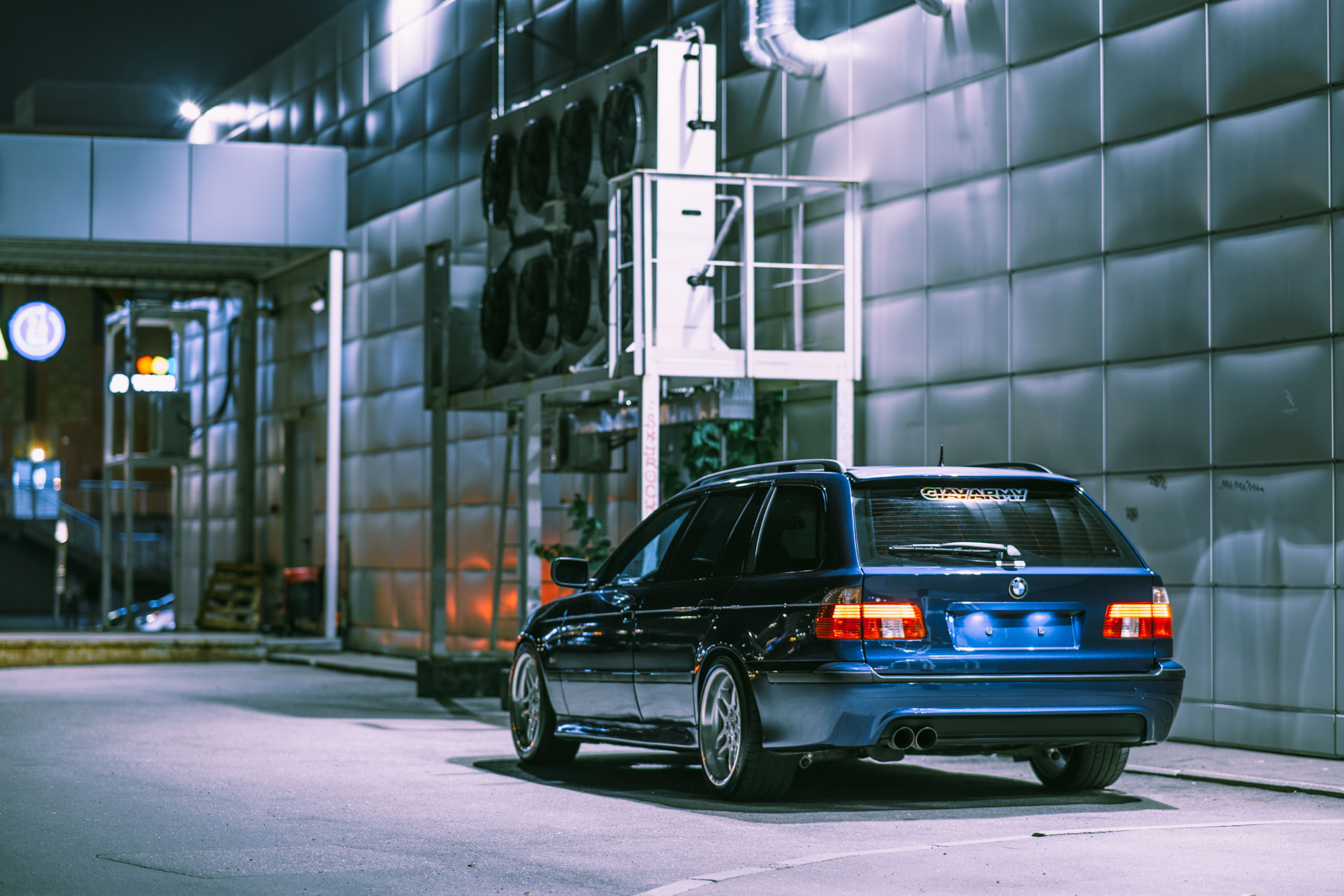 Архивные фото с презентации BMW 5 ser. E39 Touring — BMW 5 series Touring (E39), 2,2 л, 2001 ...