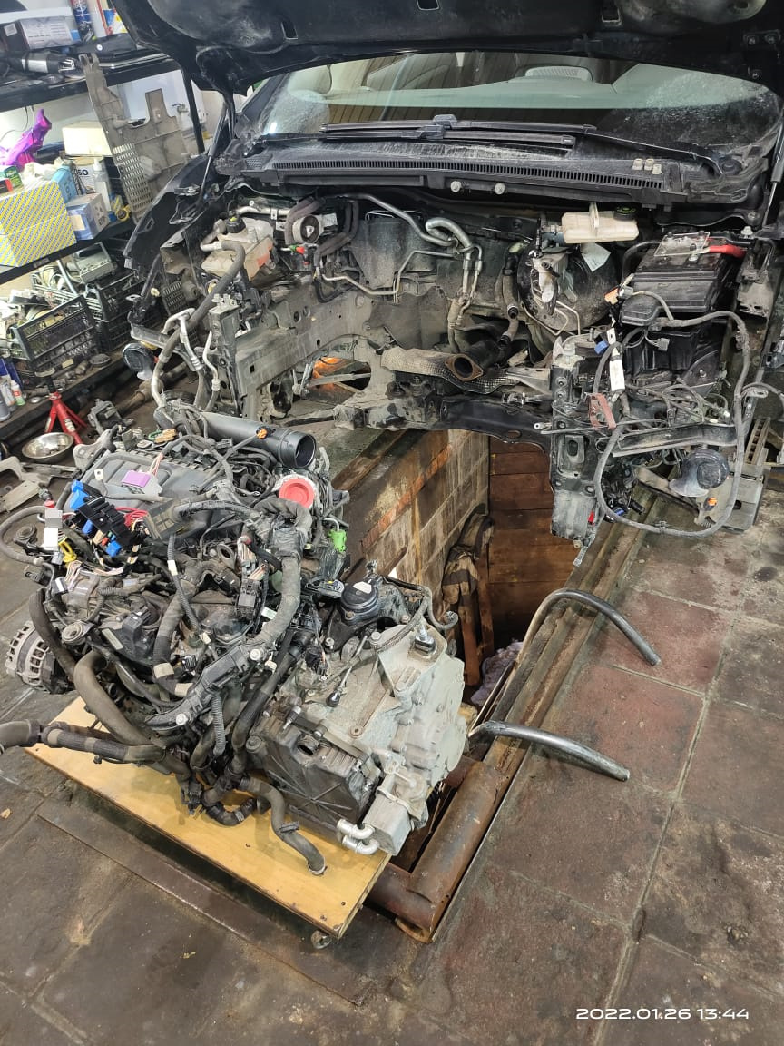 Замена теплообменника и цепи ГРМ R9M452 — Renault Espace (5G), 1,6 л ...