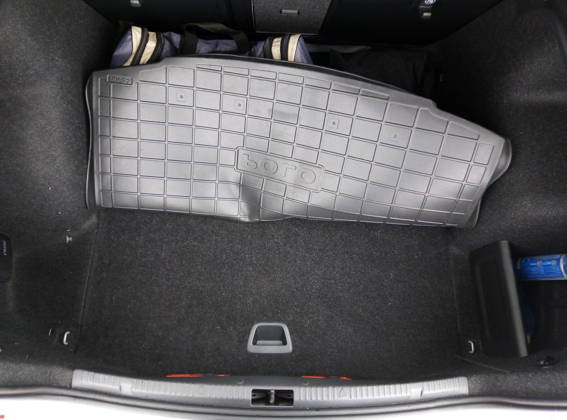 Ручка пола багажника 39813509 в Volkswagen Polo Liftback — Volkswagen ...