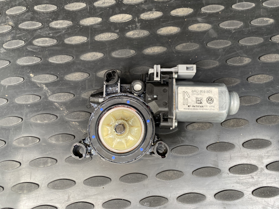 Неожиданно или Е пироги — Volkswagen Polo Sedan, 1,6 л, 2013 года ...