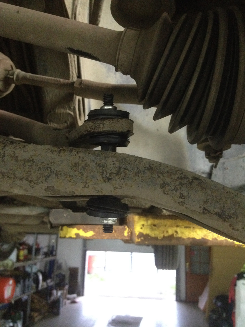 Замена масла кпп, и по мелочи — Geely GC6, 1,5 л, 2014 года | плановое ...