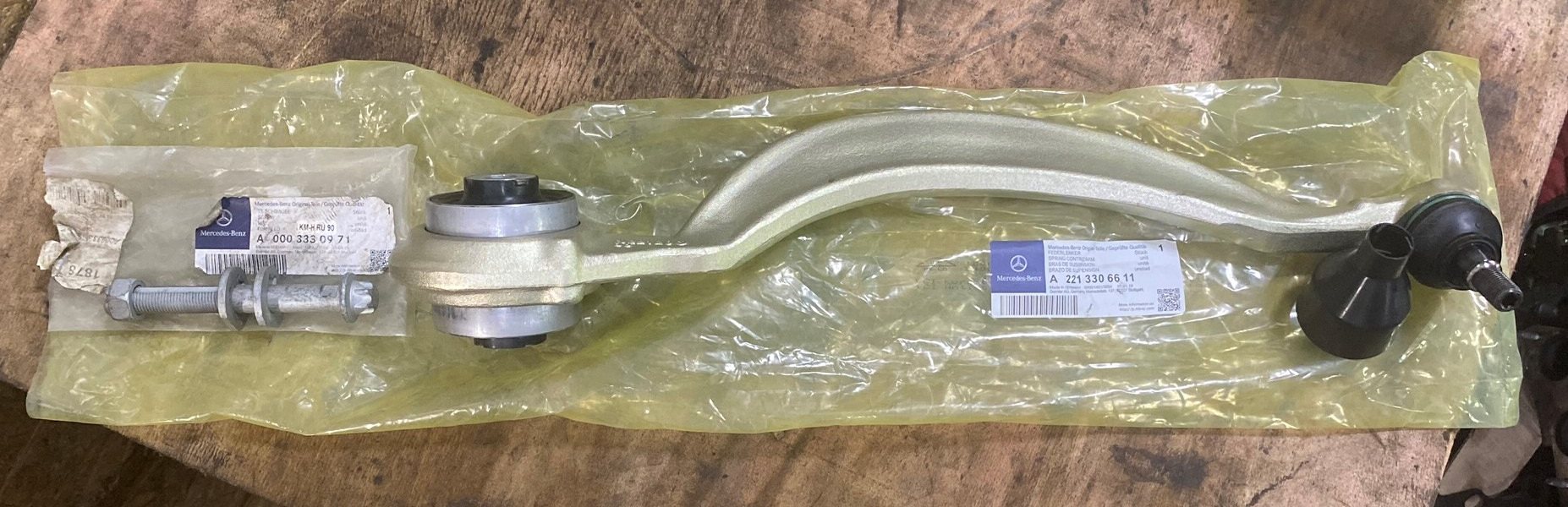 #44 Замена переднего правого нижнего рычага — Mercedes-Benz S-Class ...