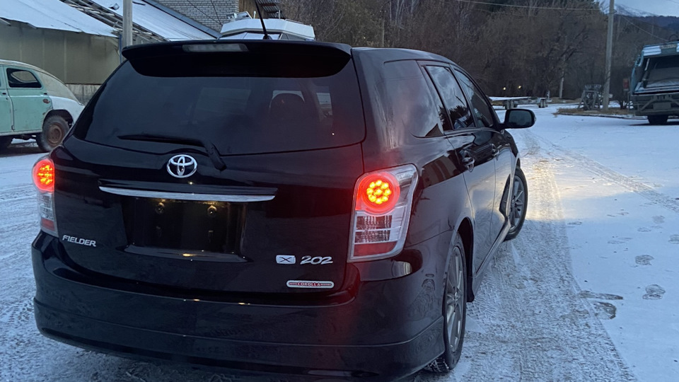 Toyota Corolla Fielder (E140) 1.5 бензиновый 2009 | 202 classic на DRIVE2