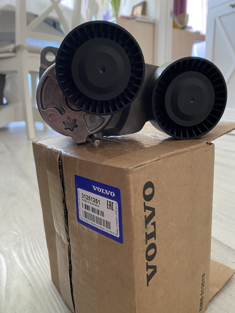 31251251 Натяжитель ремня приводного Volvo | Запчасти на DRIVE2