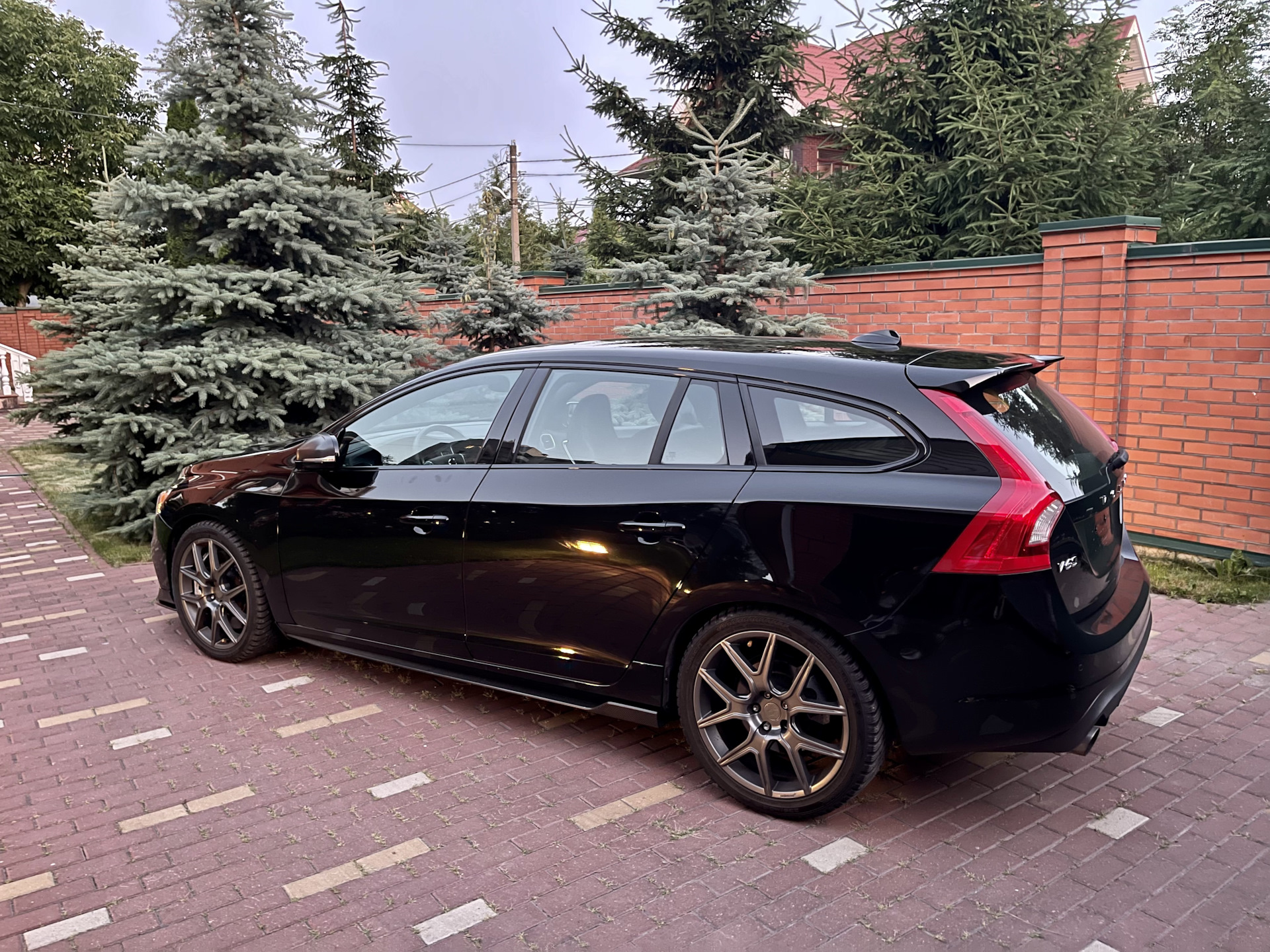 Carbon fiber aero pack за 400.000рублей! — Volvo V60 (1G), 2 л, 2017 ...