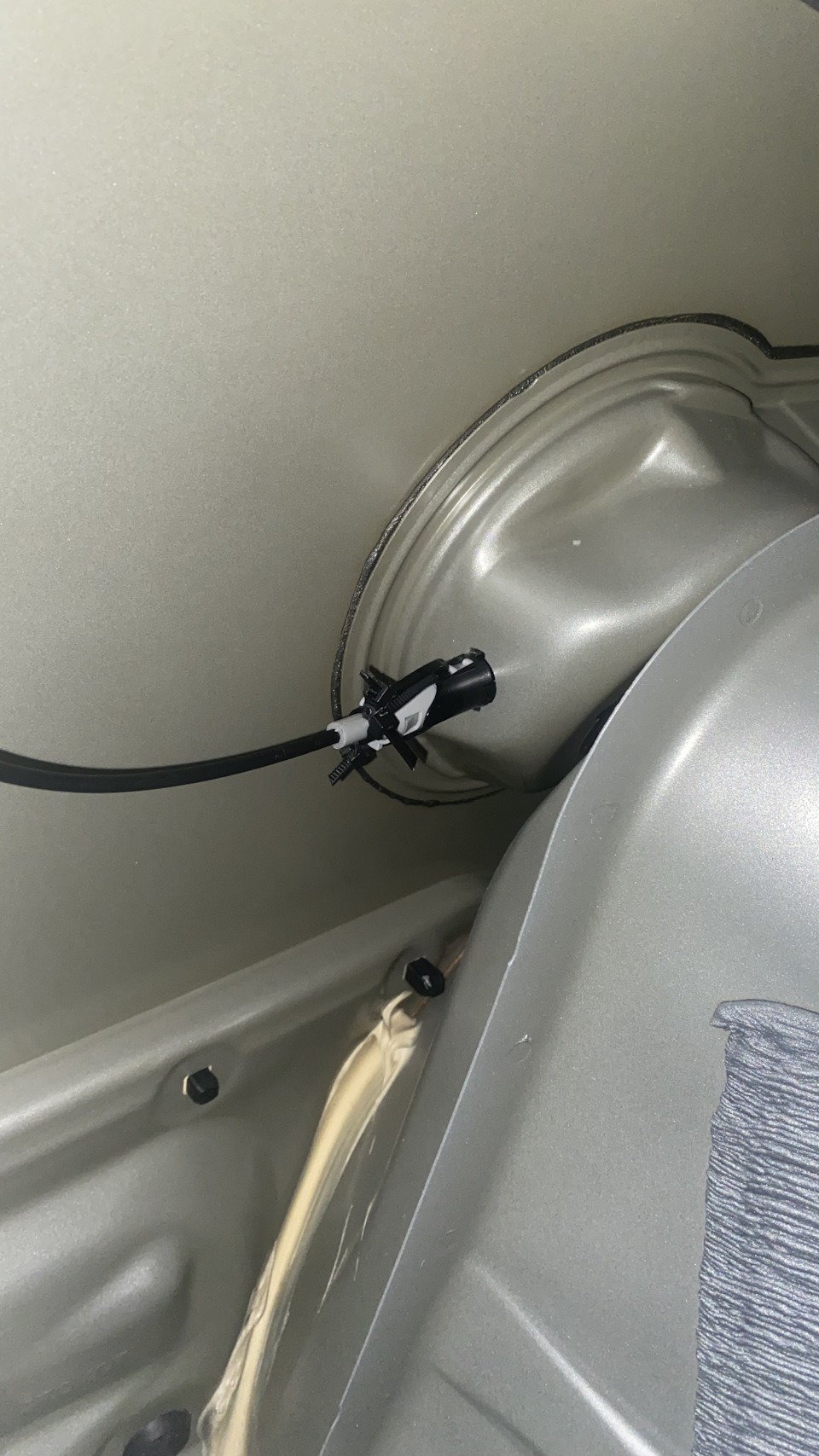 Колхоз тюнинг — Toyota Prius (30), 1,8 л, 2010 года | поломка | DRIVE2