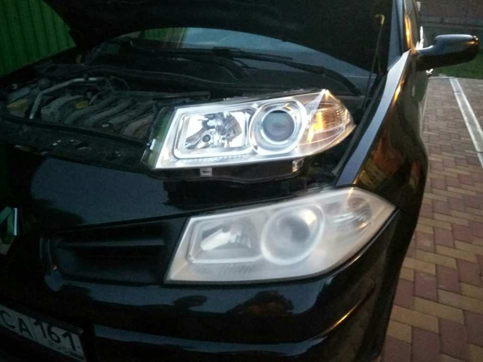 Оригинальные фары — Renault Megane II, 1,6 л, 2008 года | электроника ...
