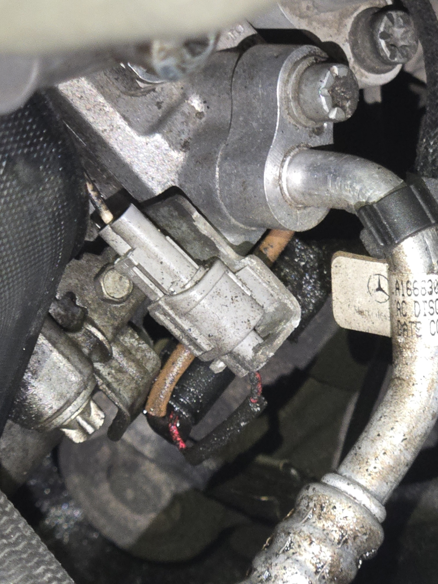 Замена топливных шлангов. — Mercedes-Benz GL-Class (X166), 3 л, 2014 ...