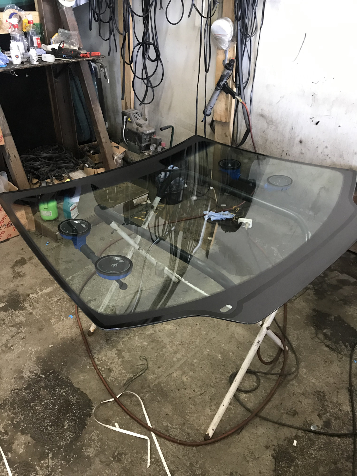 Замена лобового стекла — Citroen C4 (1G), 1,6 л, 2007 года | расходники | DRIVE2