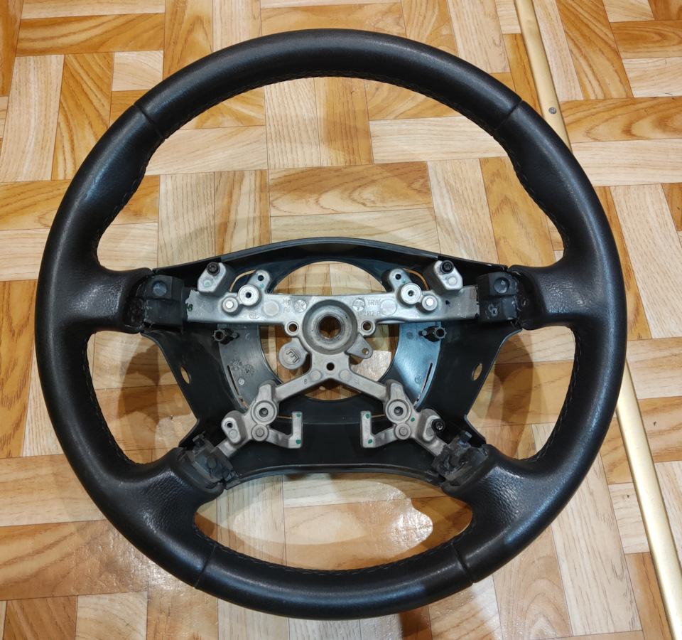 #1.Перешив Руля. — Toyota Avensis II, 1,8 л, 2007 года | стайлинг | DRIVE2