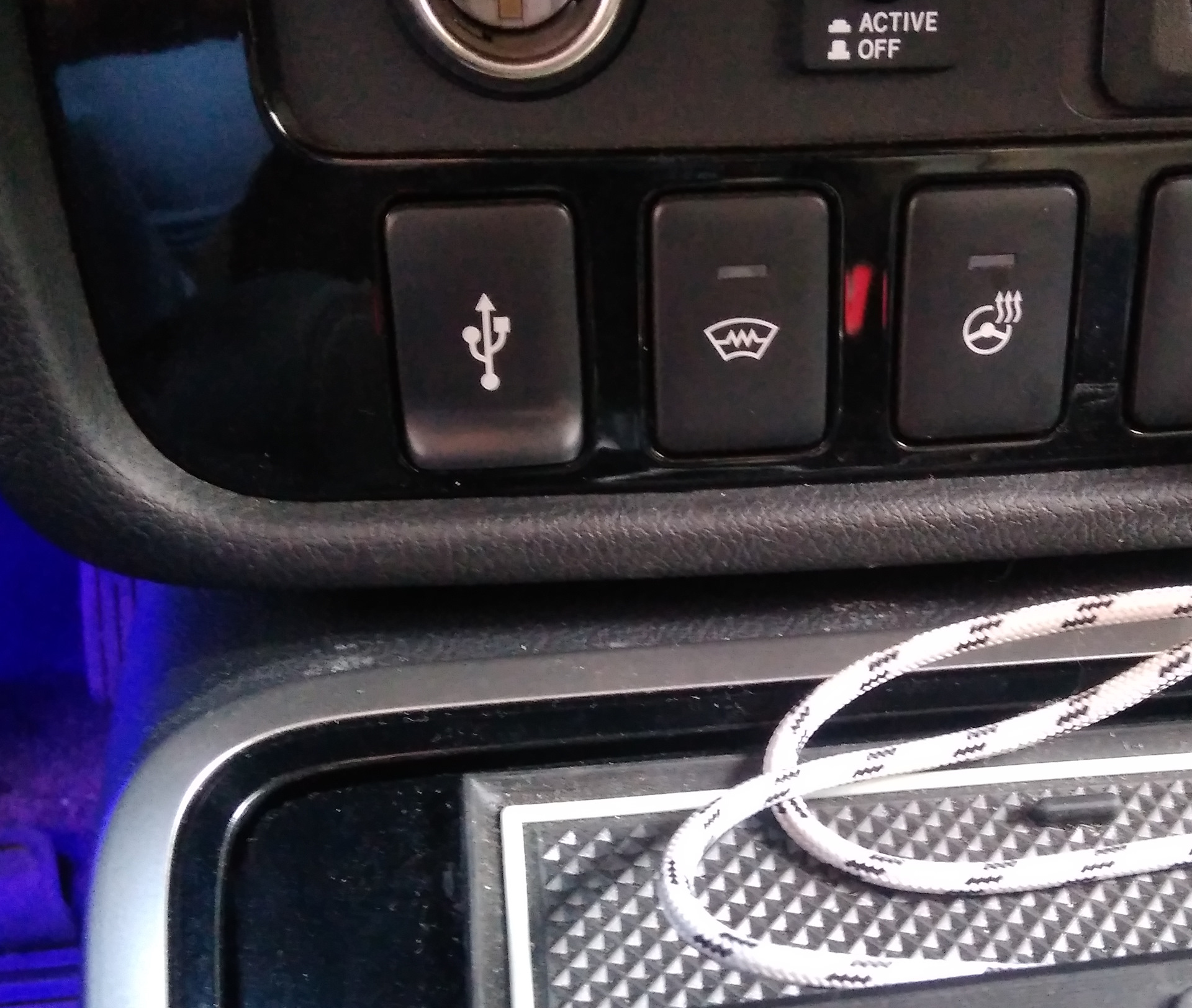 Цифровое ТВ + видео в Mitsubishi Connect — Mitsubishi Outlander (3G), 2 ...