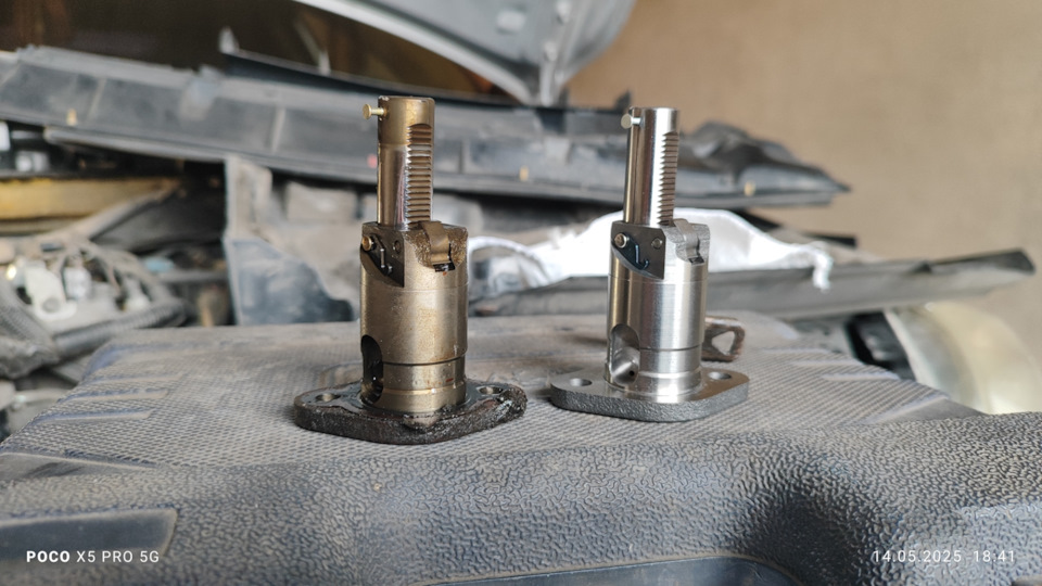 Замена натяжителя цепи — Toyota Corolla (140/150), 1,6 л, 2011 года ...