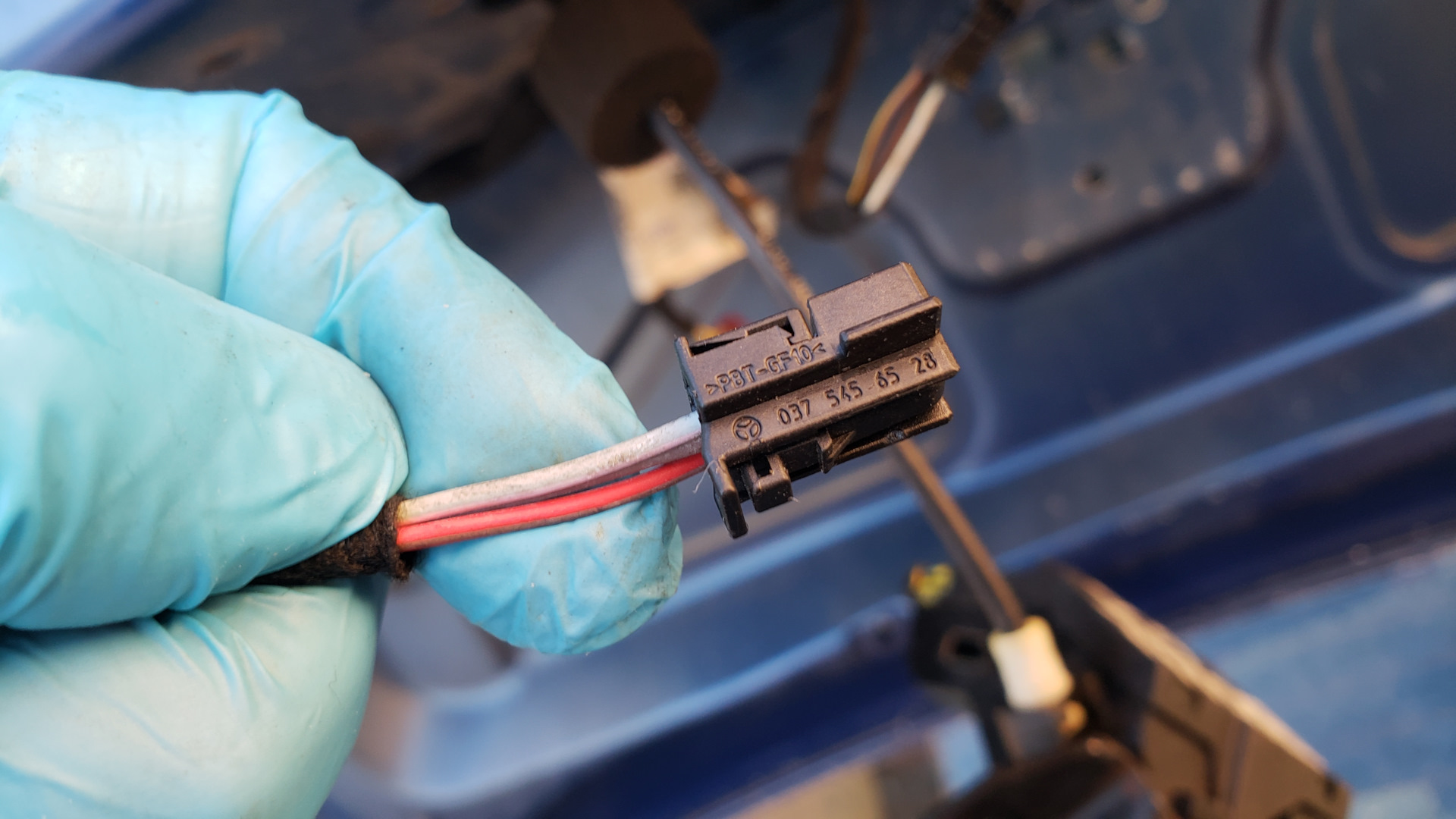 Замена замка багажника. — Mercedes-Benz CLK (W209), 3,2 л, 2002 года ...