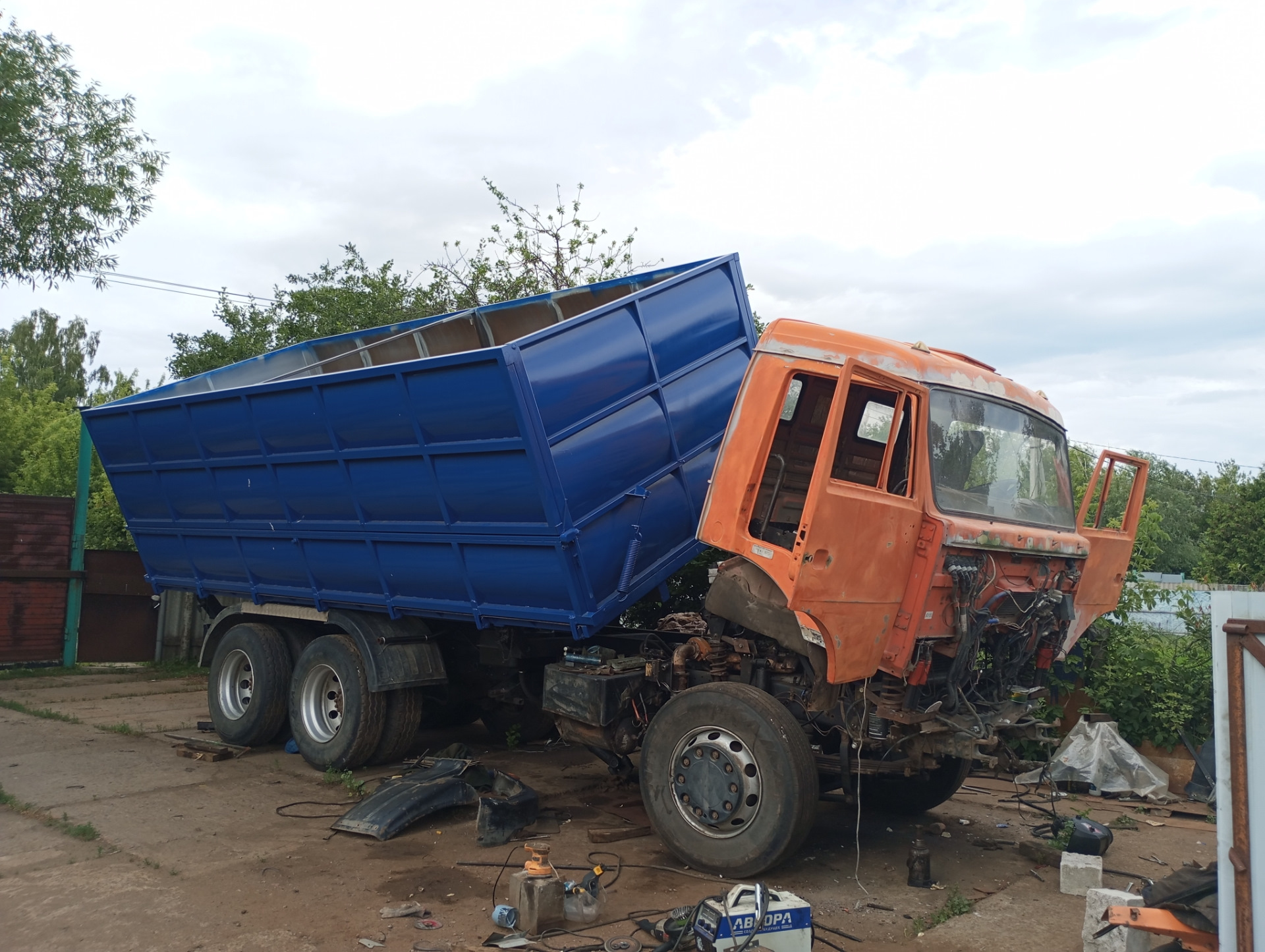 Ремонт кабины — КАМАЗ 65115, 9,9 л, 2008 года | кузовной ремонт | DRIVE2