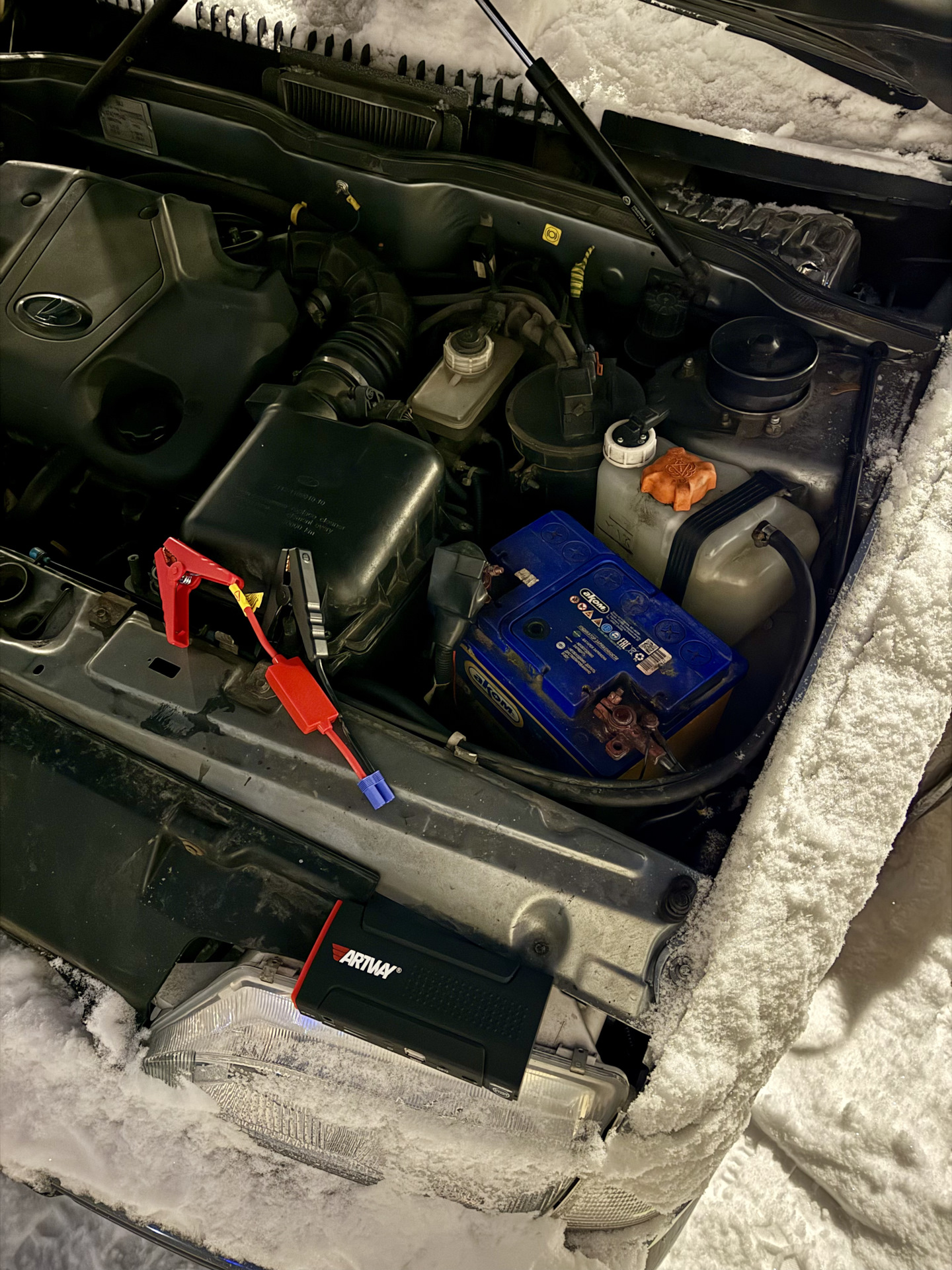 Пришли морозы — бустер для АКБ в помощь — Lada 2115, 1,6 л, 2007 года ...