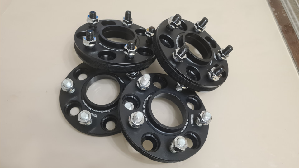 Проставки колес 15 мм и 20 мм — Infiniti QX70, 3,7 л, 2016 года ...