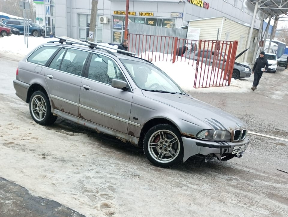 Встреча старого друга, спустя года — BMW 5 series Touring (E39), 2,5 л, 1997 года | наблюдение ...