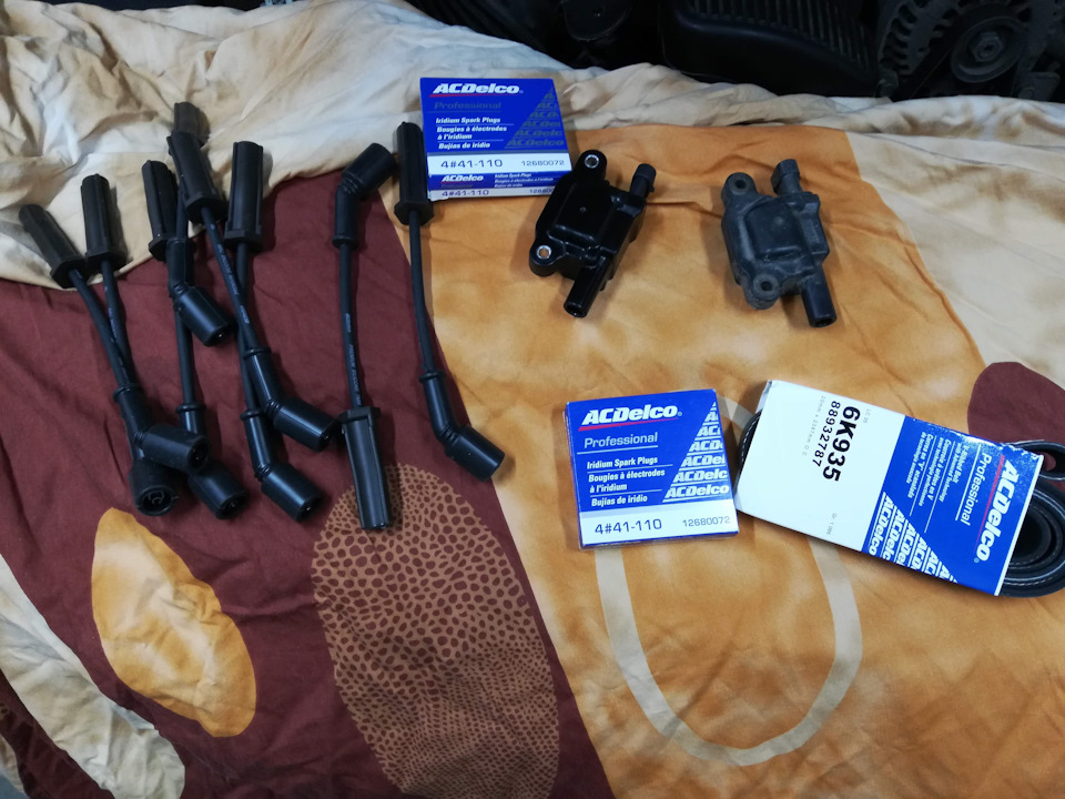 Маленькое ТО — Cadillac Escalade (3G), 6,2 л, 2011 года | расходники ...