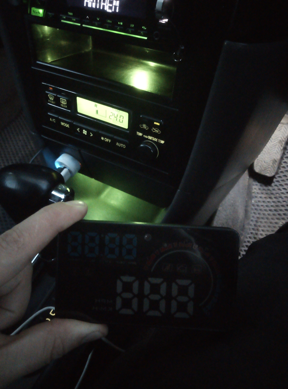 Проектор на стекло — Toyota Caldina (210), 2 л, 2000 года | аксессуары ...