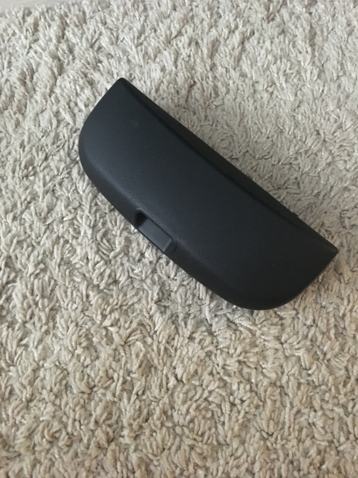 A20481000419051 Футляр для очков Mercedes | Запчасти на DRIVE2