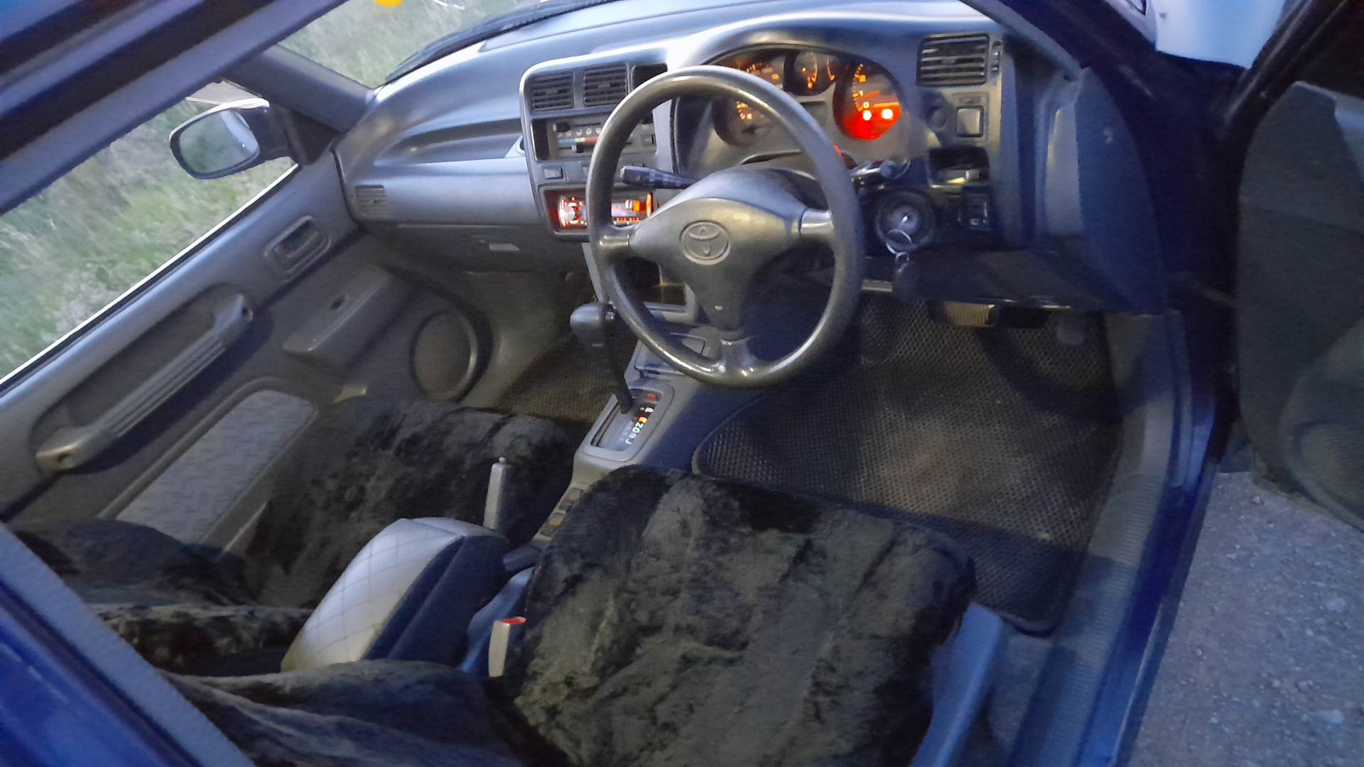 Toyota RAV4 (I) 2.0 бензиновый 1994 | Джипик на DRIVE2