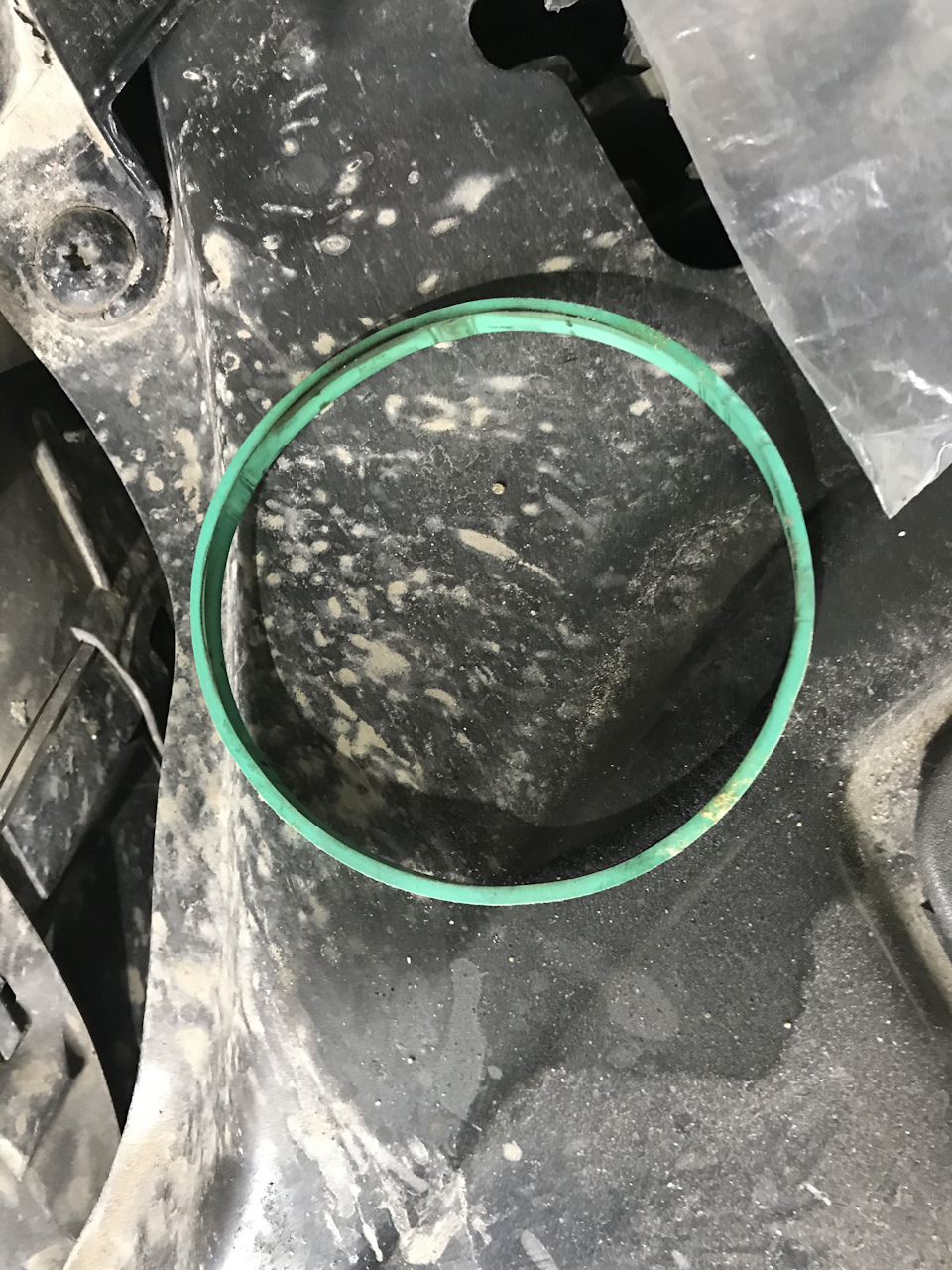 30637439 Прокладка дроссельной заслонки Volvo | Запчасти на DRIVE2