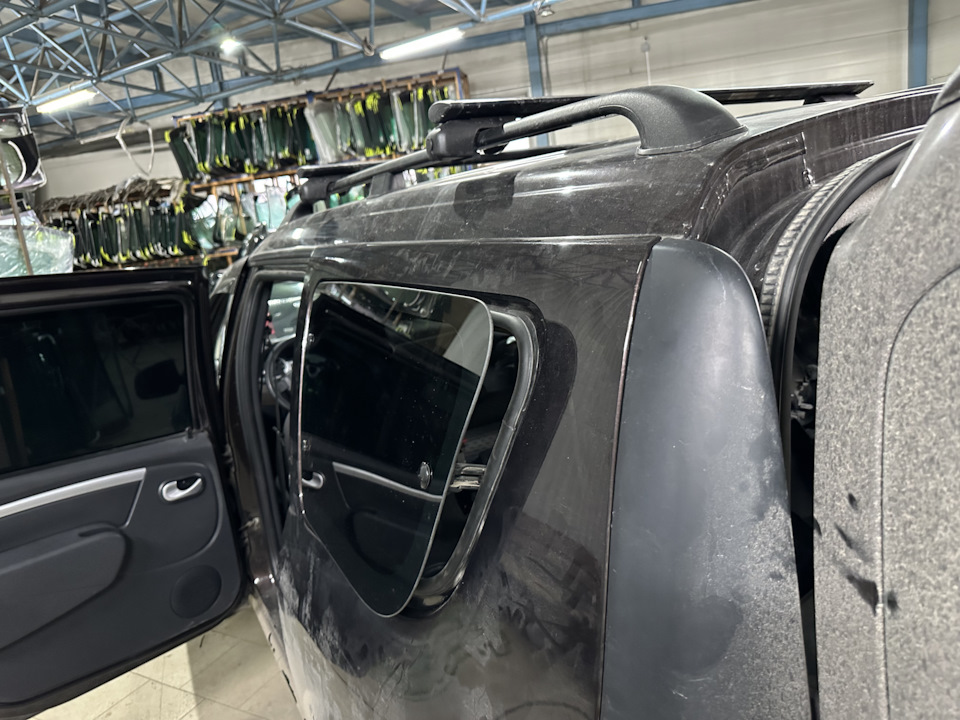 Установка третьего ряда сидений, финалочка. — Lada Ларгус, 1,6 л, 2017 ...