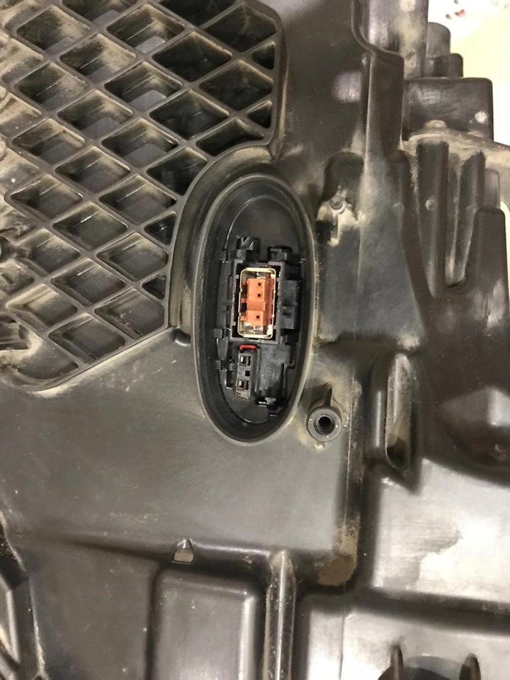 5K1941753E Фара для VAG | Запчасти на DRIVE2