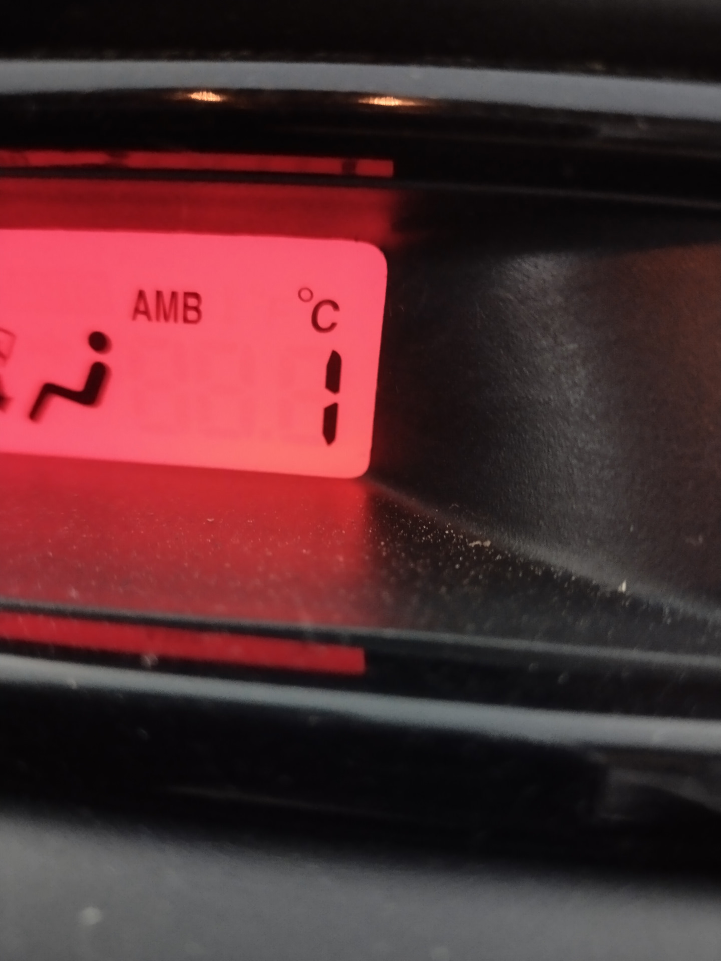 Датчик температуры наружного воздуха. — Mazda 3 (1G) BK, 1,6 л, 2005 ...