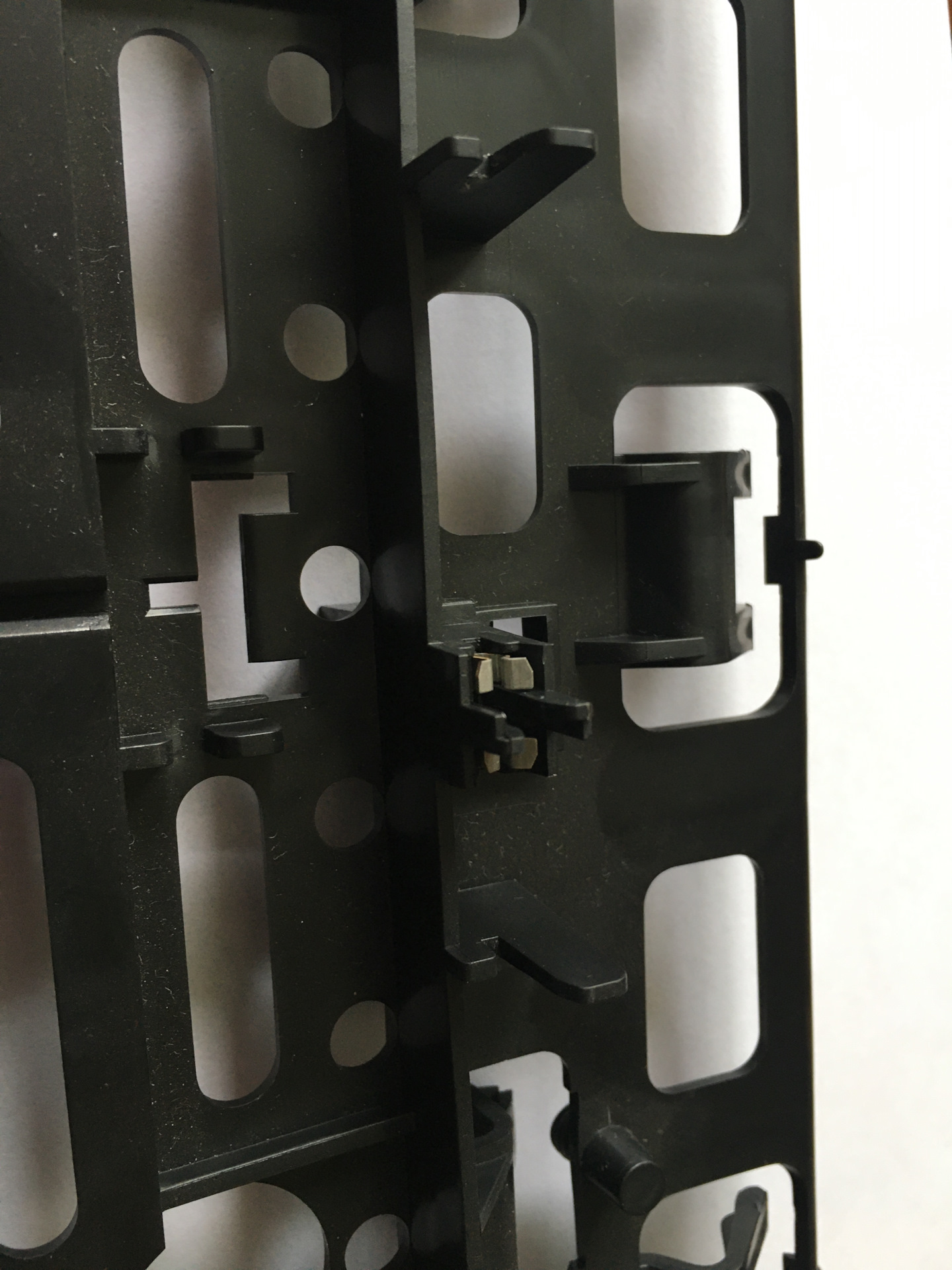 Пыльник двигателя левый (защита двигателя) — Chevrolet Cruze (1G), 1,8 ...