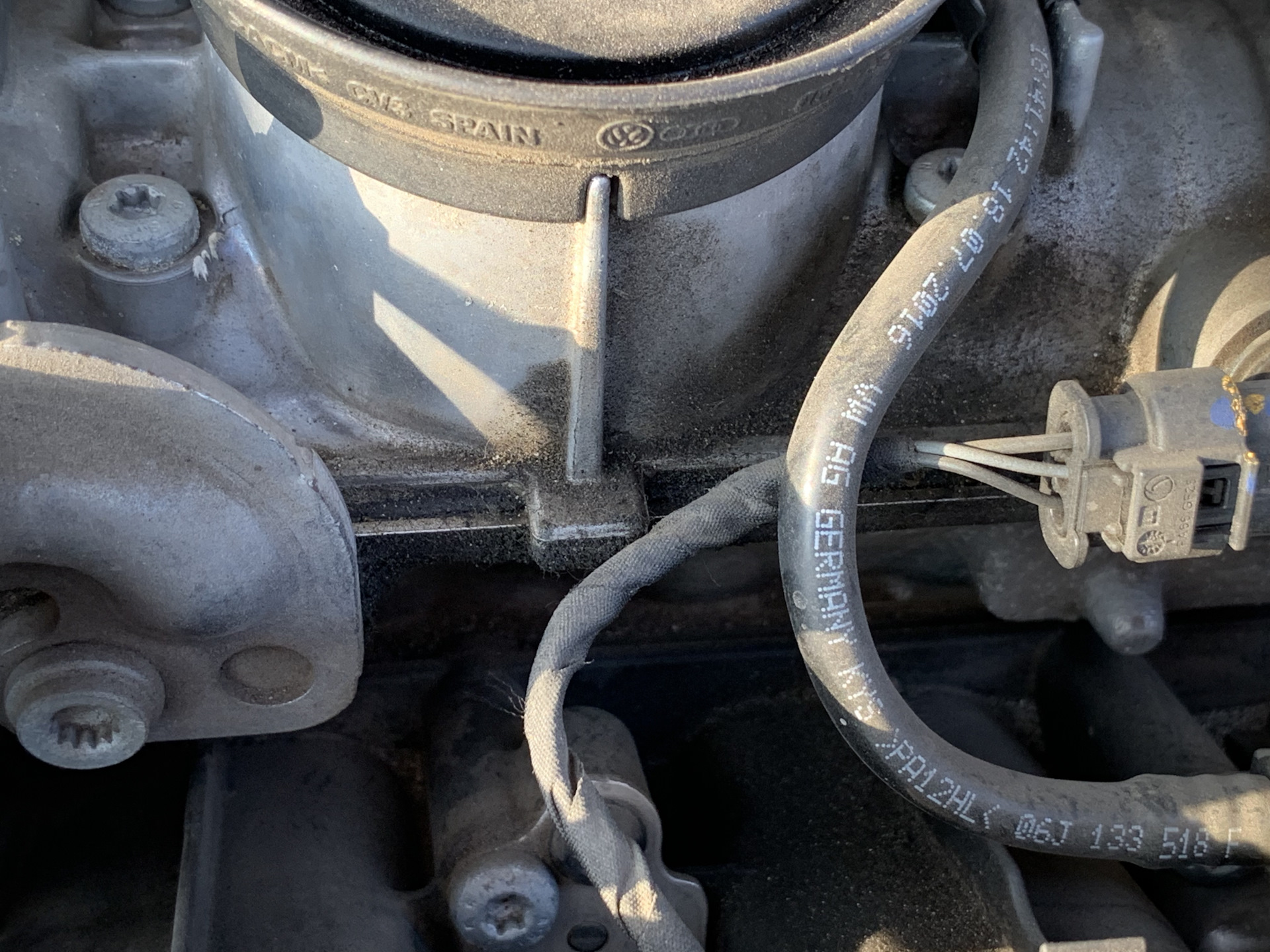 Масляные запотевания — Volkswagen Tiguan (1G), 2 л, 2016 года ...