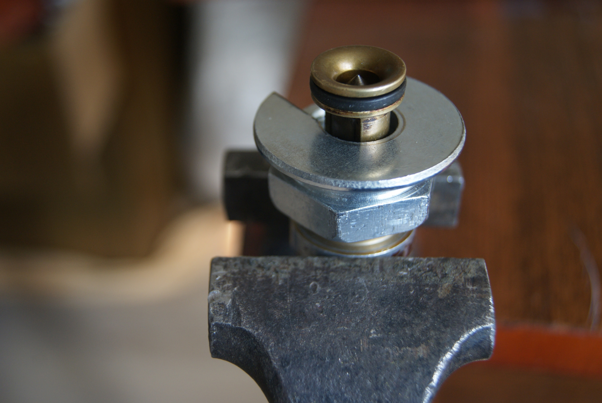 РЕСТАВРАЦИЯ МАСЛЯНЫХ РЕДУКЦИОННЫХ КЛАПАНОВ VAG 059 103 175 F — Audi A6 ...