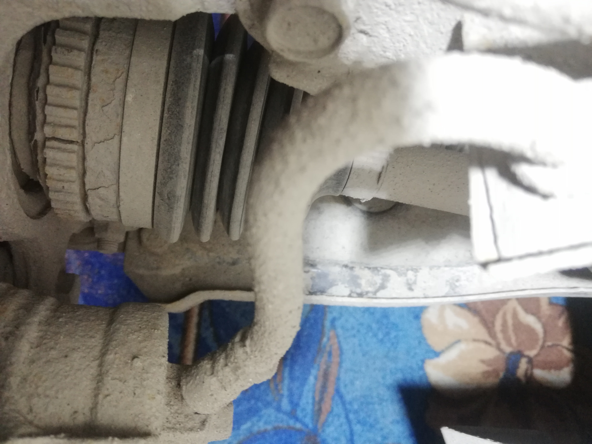 Замена кольца АБС — Chevrolet Lacetti 5D, 1,4 л, 2010 года | своими ...