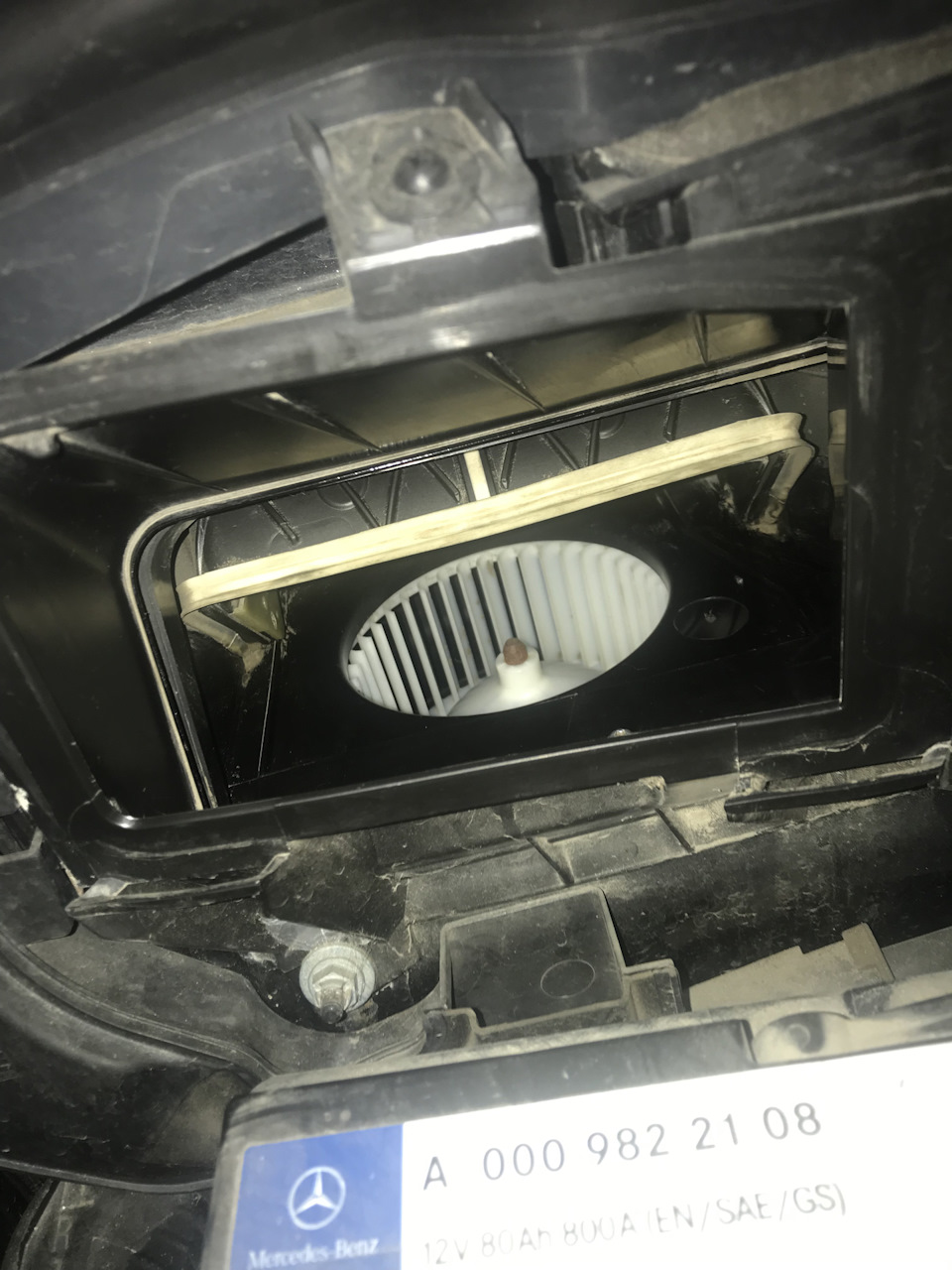 A0009822108 Стартерная аккумуляторная батарея Mercedes | Запчасти на DRIVE2