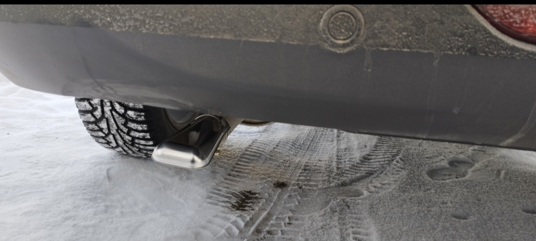 Насадка глушителя 2труб — Lada Vesta (1G), 1,6 л, 2021 года | стайлинг ...