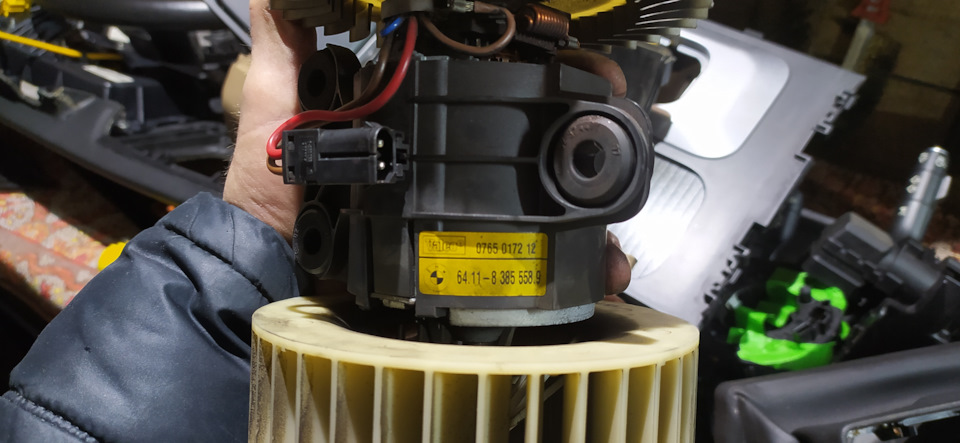 64118385558 Вентилятор BMW | Запчасти на DRIVE2