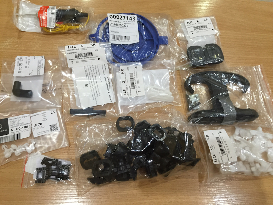 Мелочевка и заготовки к накладкам порогов — Mercedes-Benz C-Class (W202 ...