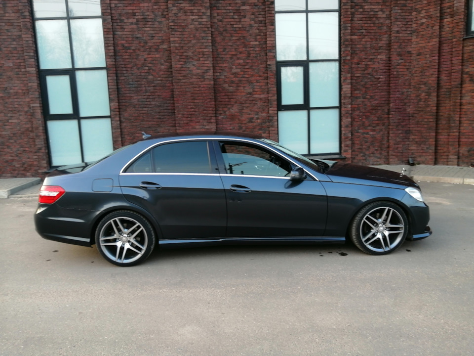 R19 — Mercedes-Benz E-Class (W212), 2 л, 2012 года | колёсные диски ...
