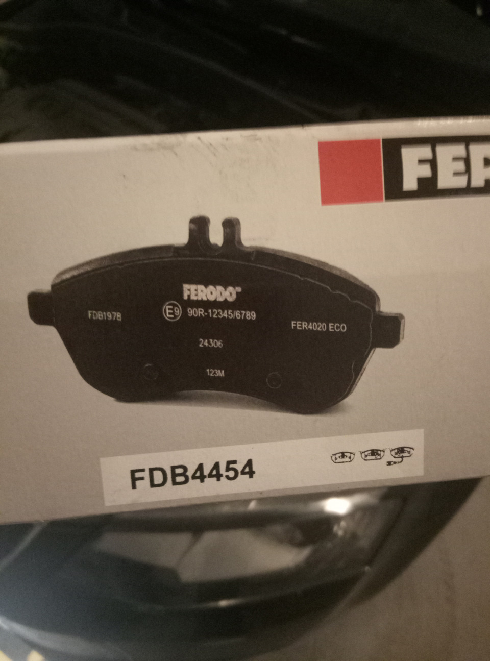 FDB4454 Комплект тормозных колодок, дисковый тормоз FERODO | Запчасти ...