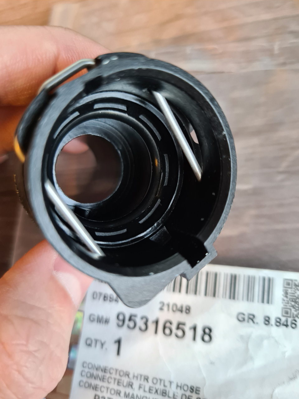 95316518 Флянец выходного шланга отопителя салона / OPEL Mo GM ...