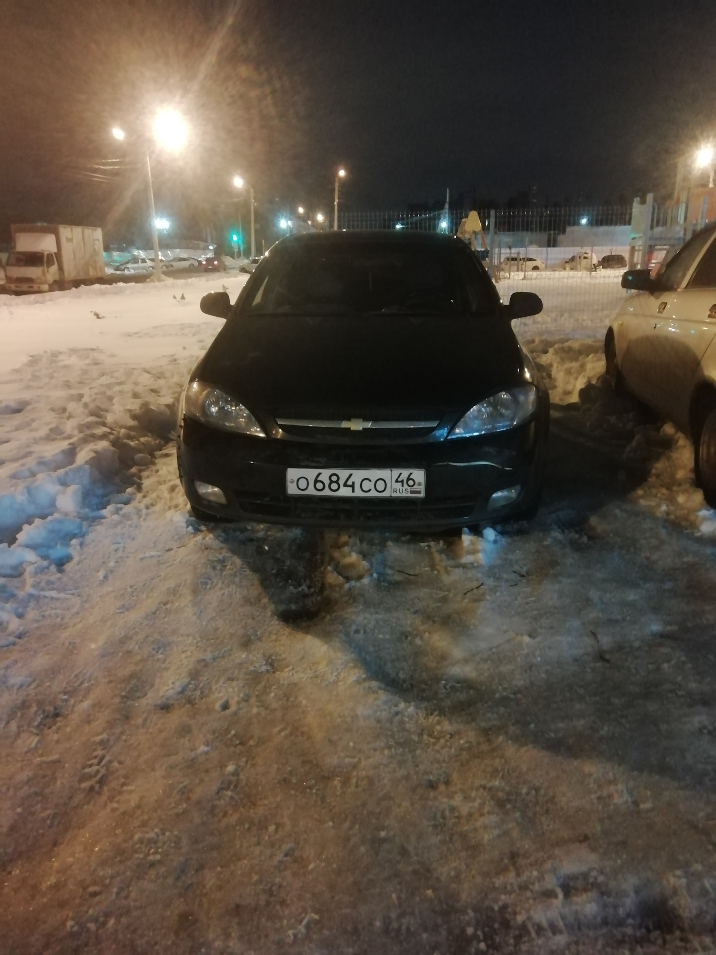 Недо-ремонт бампера, стяжки — Chevrolet Lacetti 5D, 1,6 л, 2008 года ...