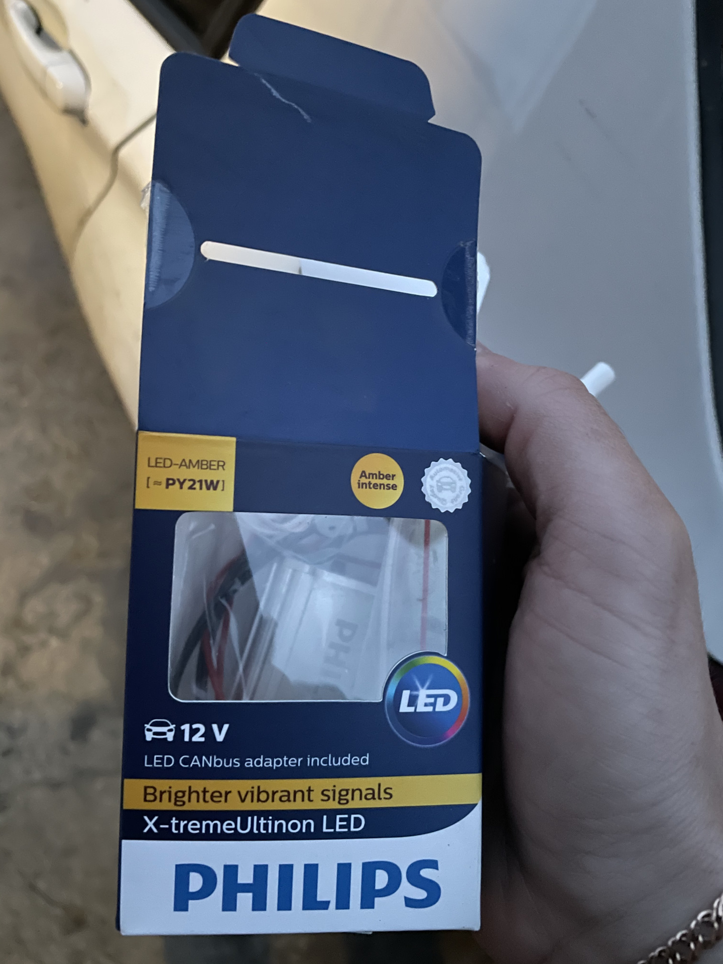 Замена ксеноновых ламп + LED Philips — BMW 1 series (F20), 1,6 л, 2012 ...