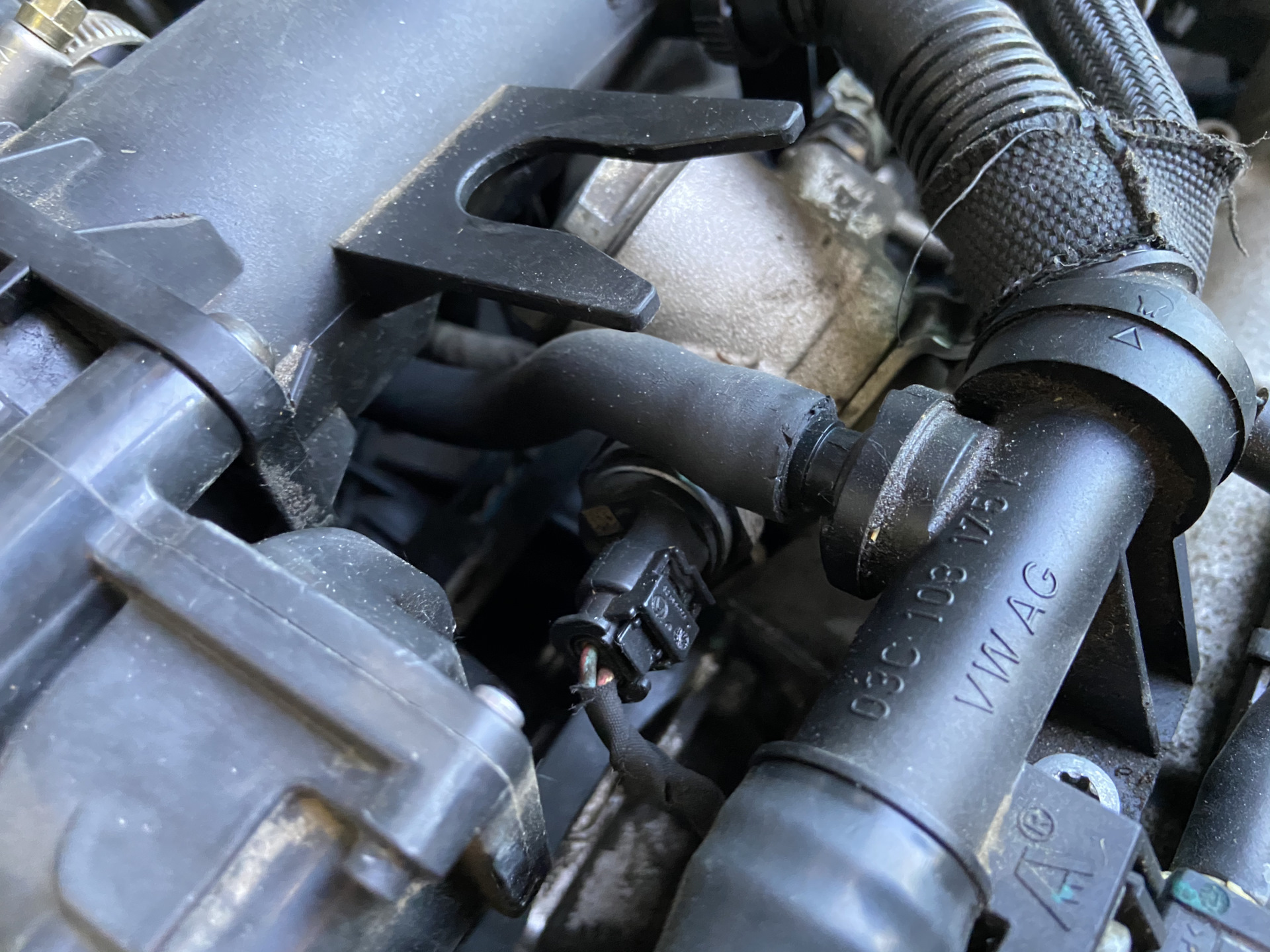 03C 103 474 AB — Volkswagen Scirocco (3G), 1,4 л, 2011 года | запчасти ...