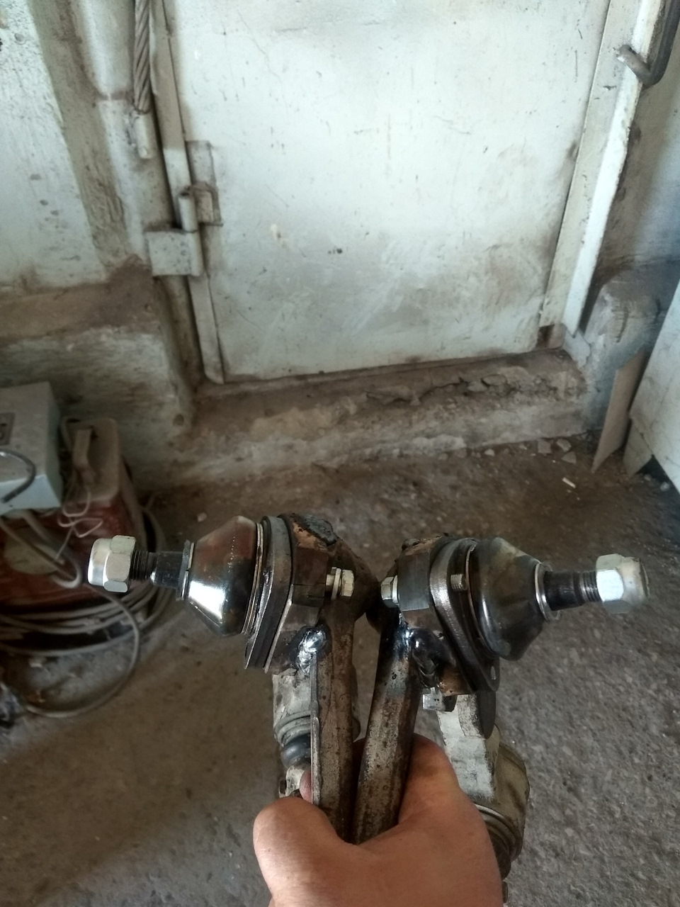 4605A223 СКОБА ПЕРЕДНЕГО ТОРМОЗНОГО СУППОРТА Mitsubishi | Запчасти на ...