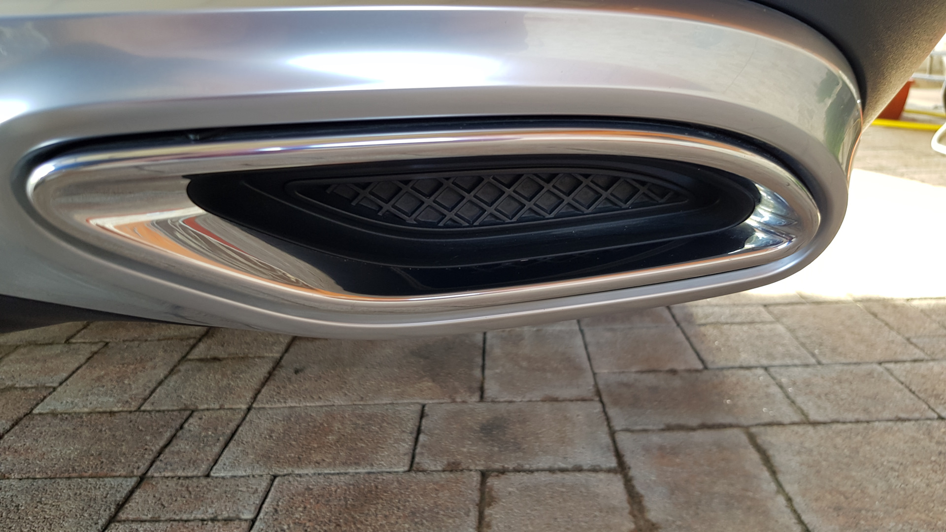 Очистка хромированных деталей — Mercedes-Benz E-class All-Terrain, 2 л ...
