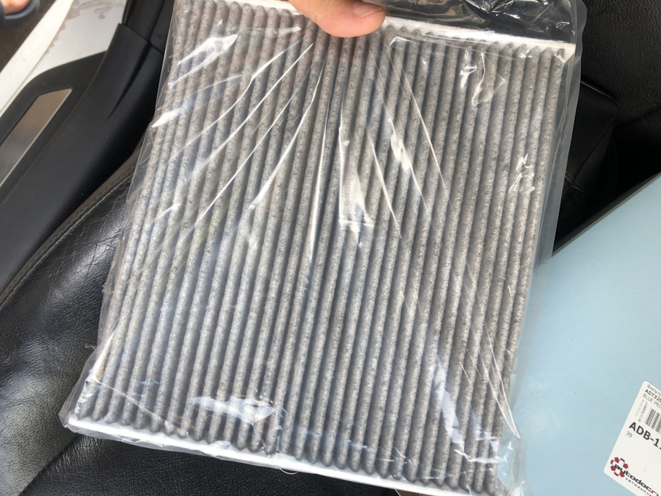 Фильтр салона и крышка — Toyota Camry (XV40), 3,5 л, 2008 года ...