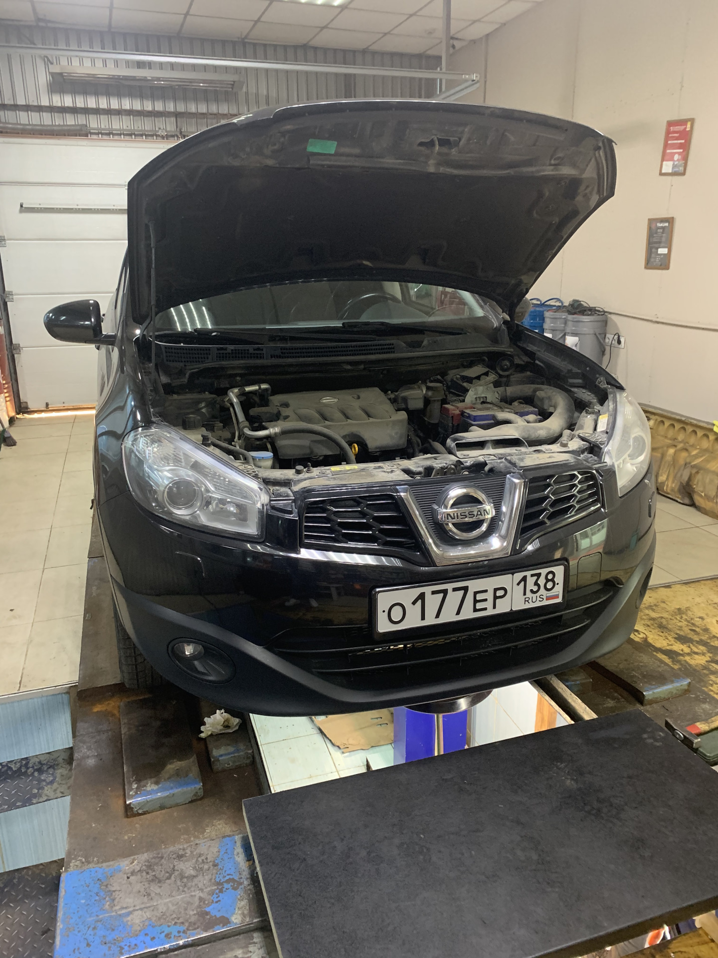 Замена масла в вариаторе, раздатке и редукторе — Nissan Qashqai (1G), 2 ...