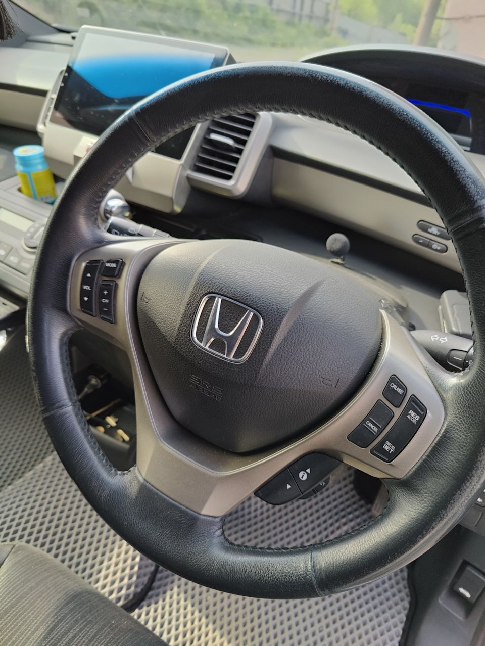 Перетянул руль и ручку АКПП — DRIVE2