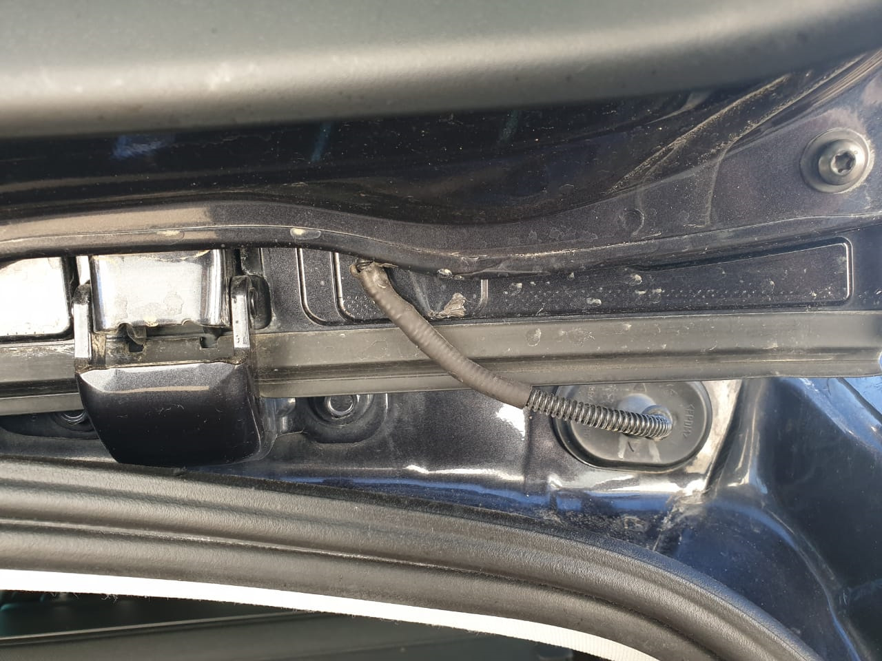 Заход первый. (течь не на бугеле) — Citroen C5 (2G), 2 л, 2011 года ...